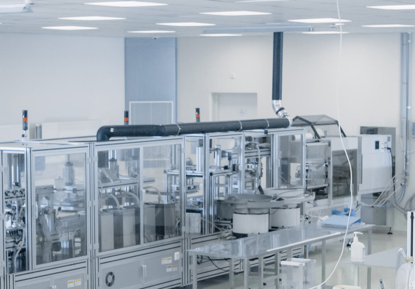 Industrial Manufacturing Cleanroom - Precision Cleanrooms
